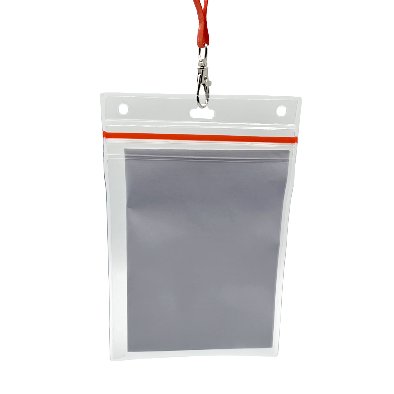 Waterproof badge holder A6 format. High readability | Sogedex